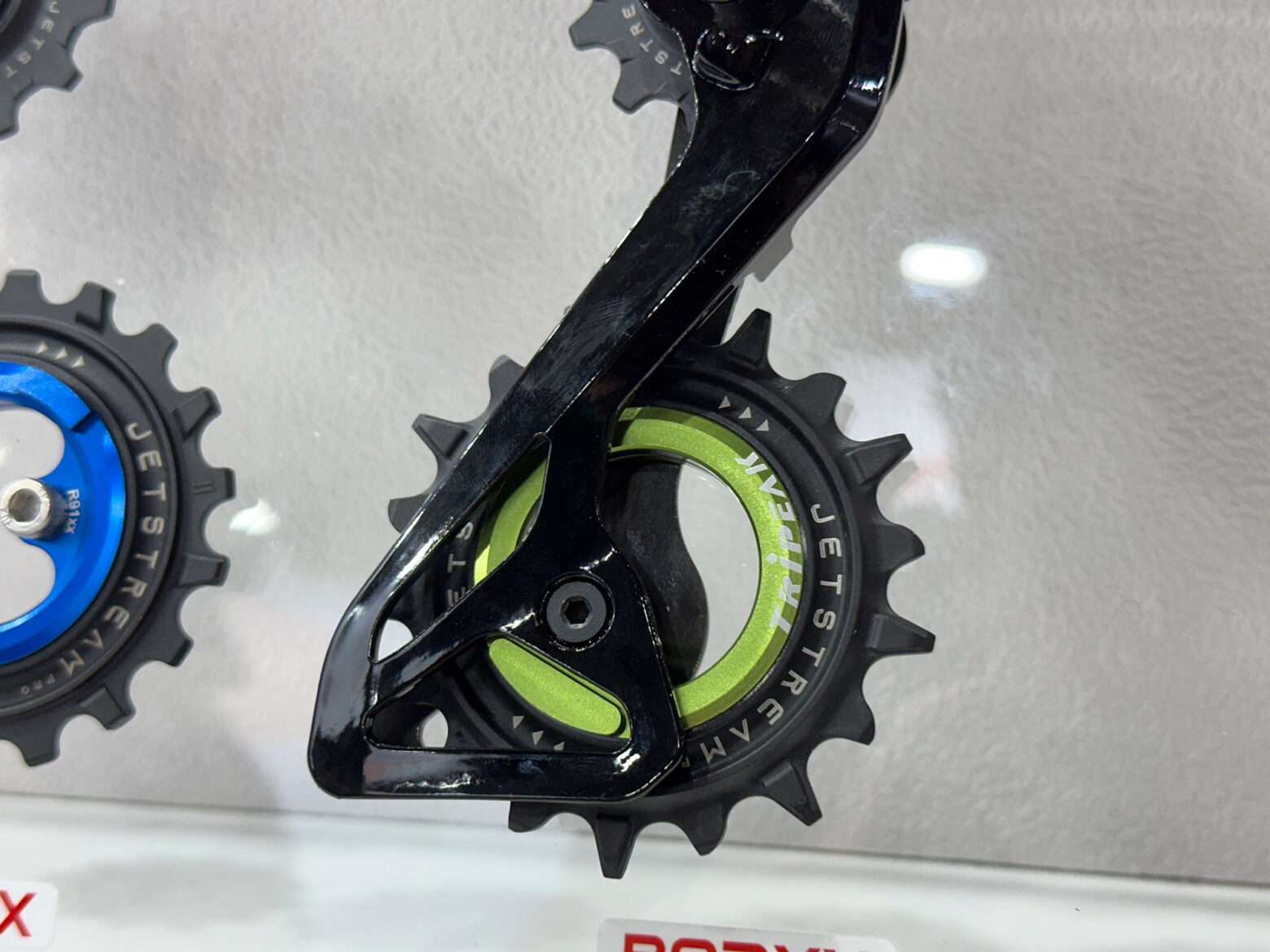 Le pulegge oversize offset TRiPEAK Jetstream Pro si adattano alle ...