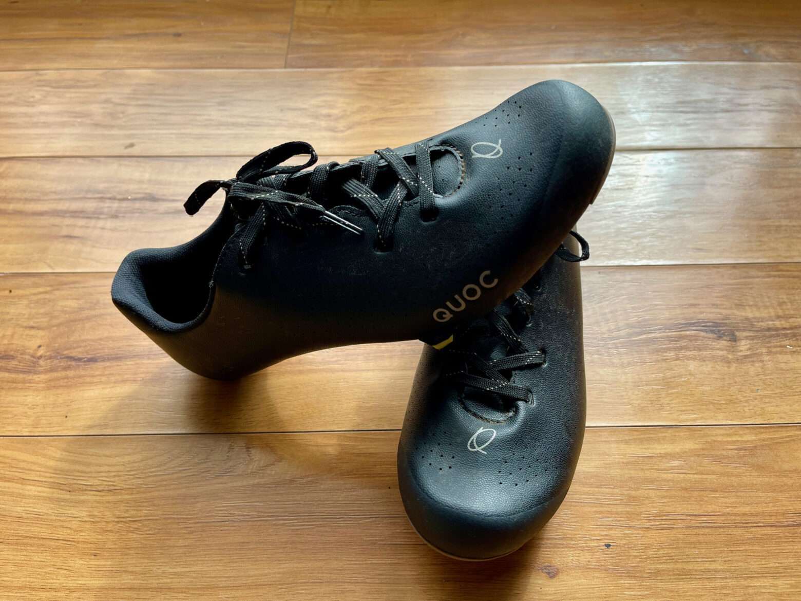 Prime impressioni: scarpa da strada stringata Quoc Escape - Anguria Bike