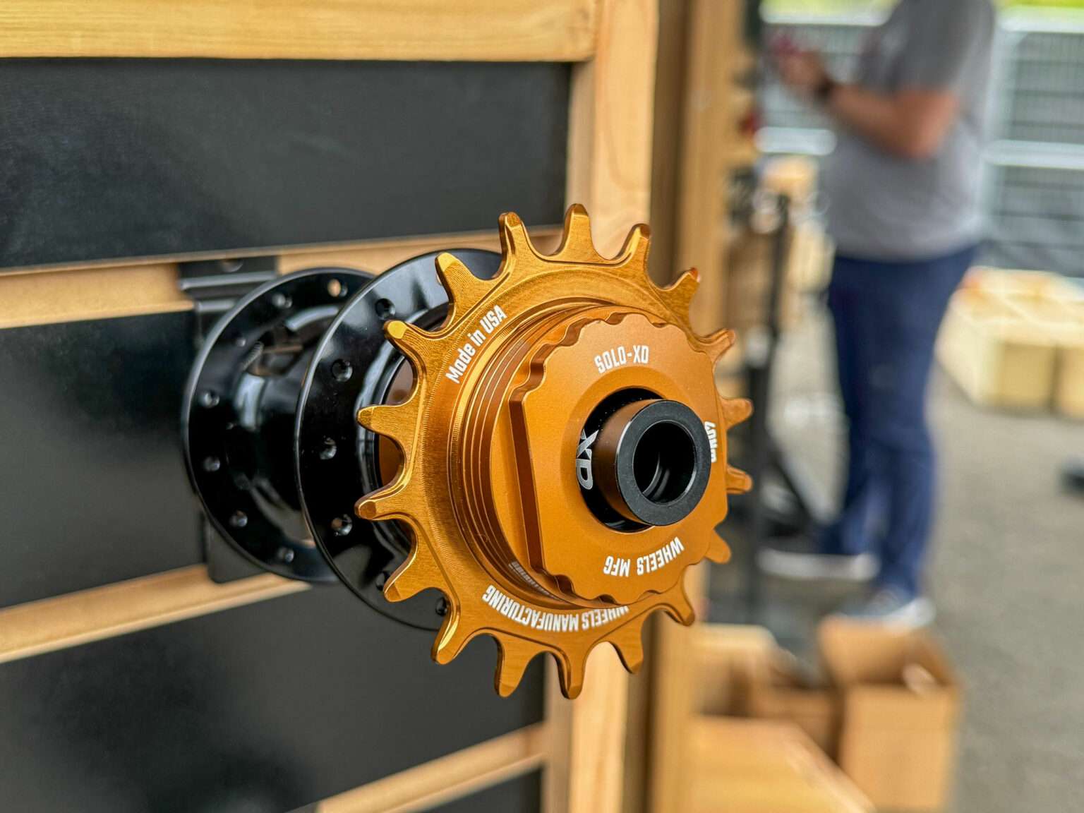 Ruote MFG Solo-Spline Converte Micro-Spline in Single Speed + Nuovo colore Colorado Copper ...