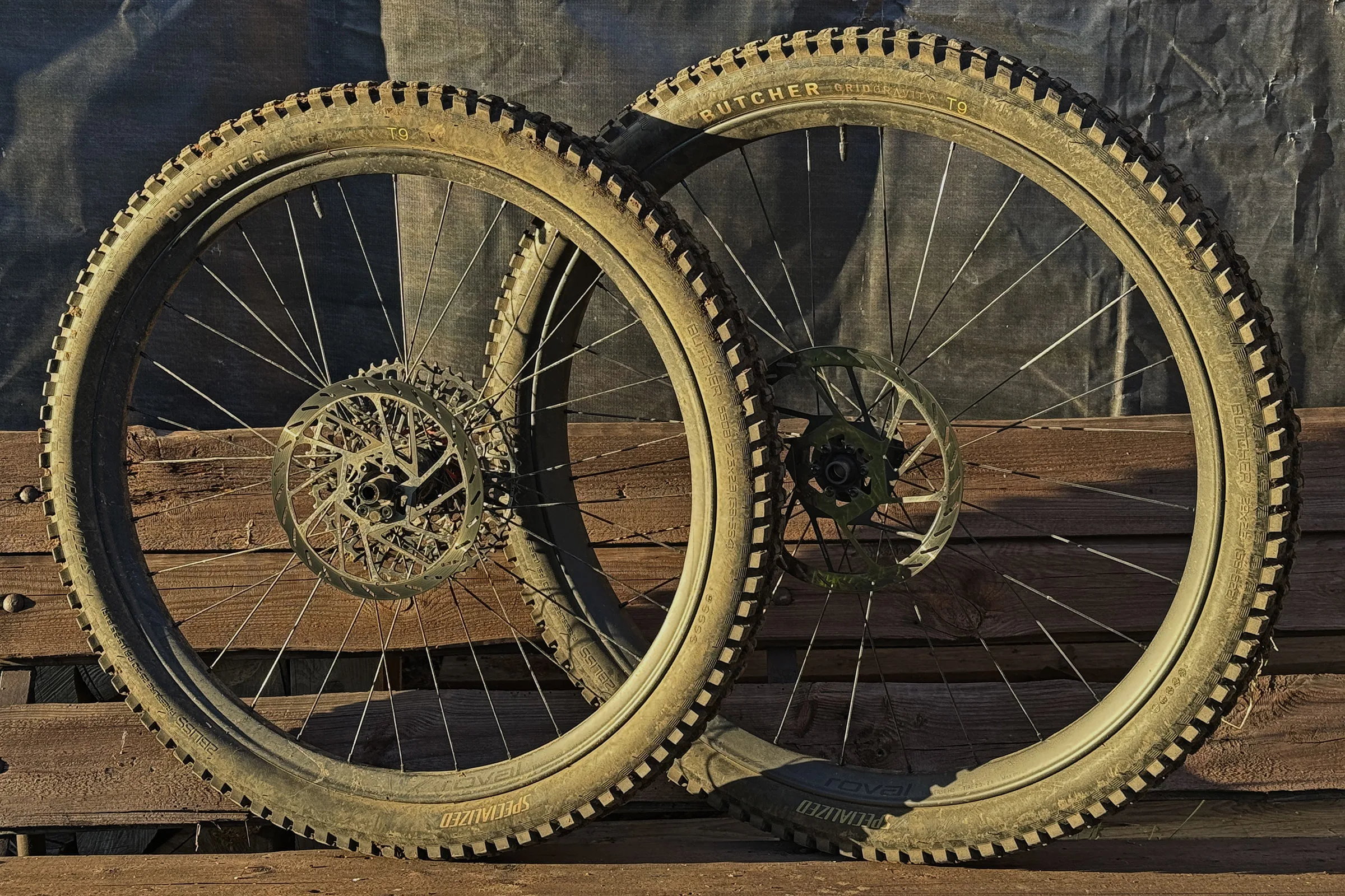 Recensione: Roval Traverse HD 240 Deg Carbon, ruote per sentieri più ...